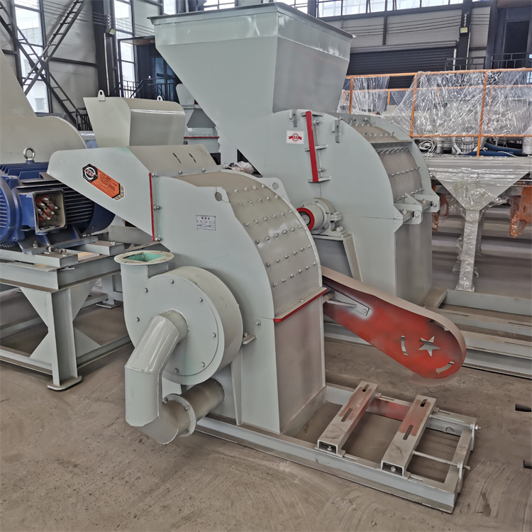 Functions and advantages of wood crusher - MantoMachinery