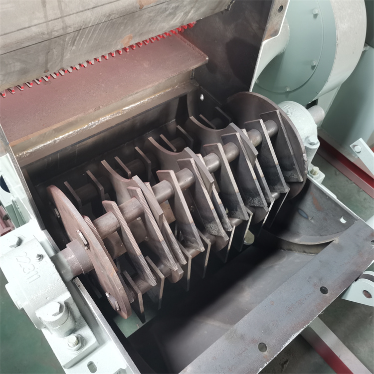 Wood crusher common faults and troubleshooting methods - MantoMachinery